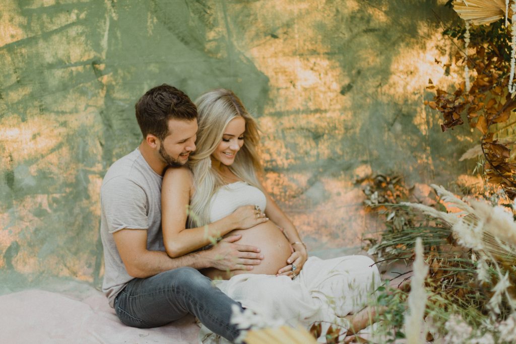 37 Week Wildflower Maternity Shoot – Hunter Premo