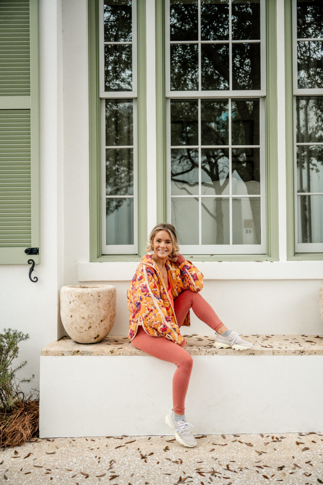 WHAT TO WEAR TO THE BEACH IN FEBRUARY