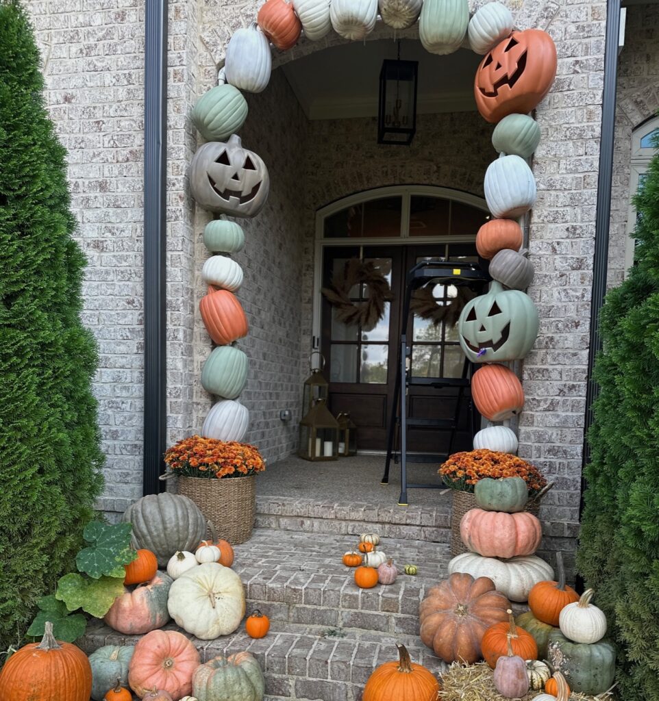 MY DIY FRONT DOOR PUMPKIN ARCH – Hunter Premo
